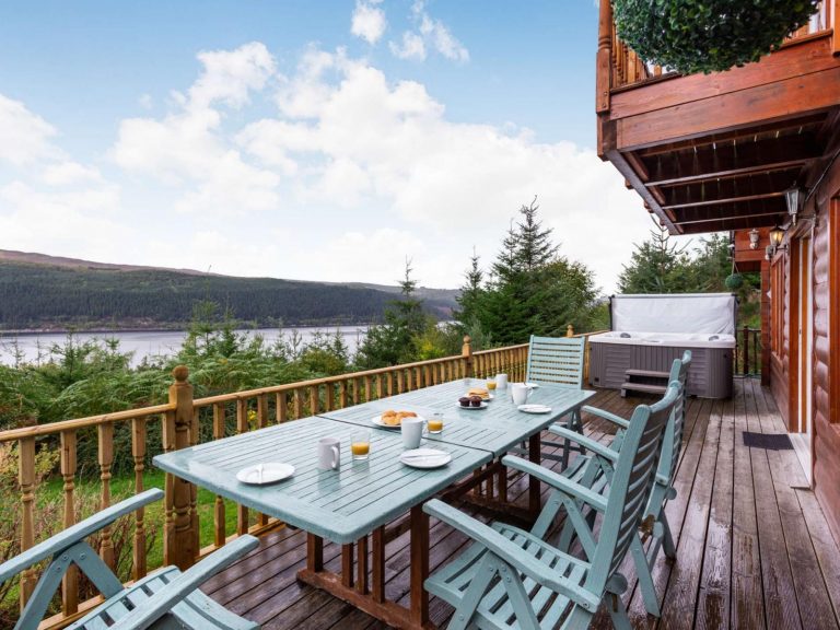 Loch Ness Lochside Lodges